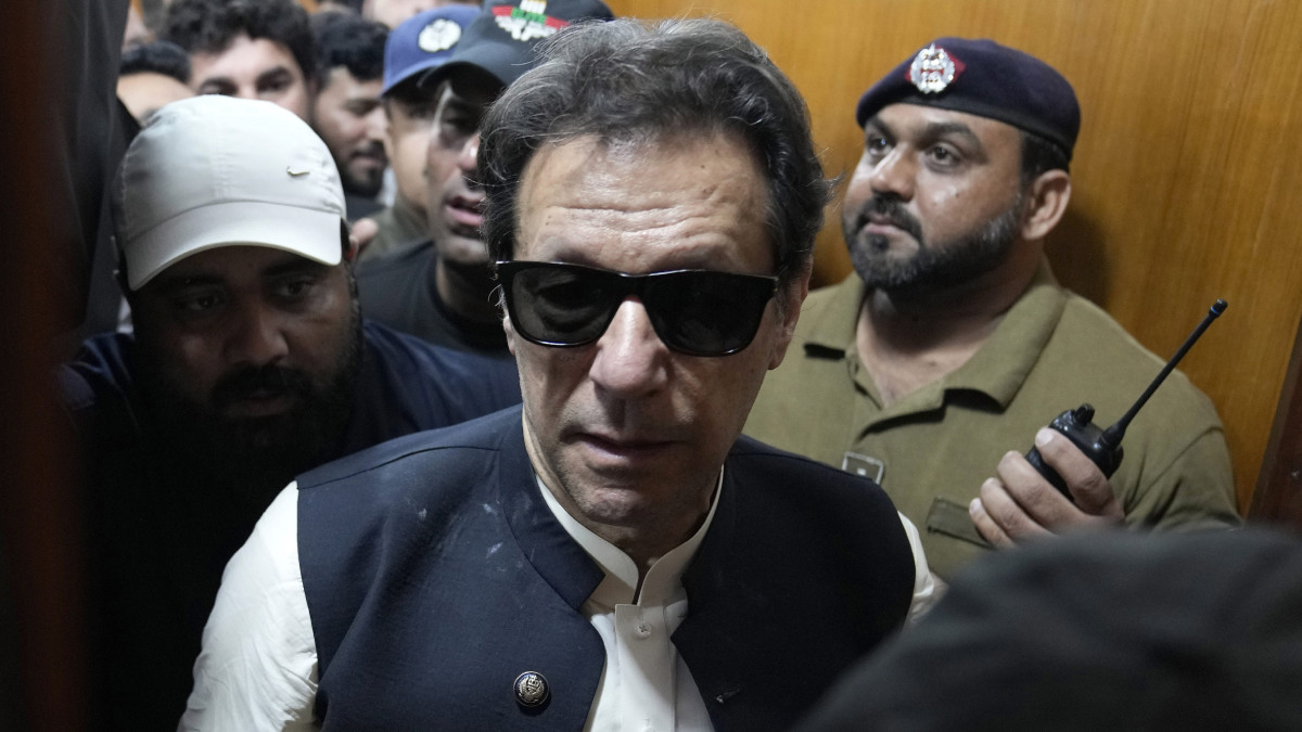 Imran Khan's Judicial Remand Extended Till Sep 13 In Cipher Case - Oneindia News