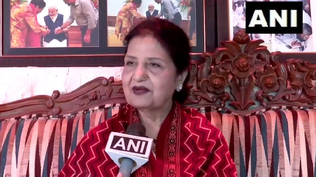 PM Modi's Special Rakhi Moment: Handmade Rakhi From Pakistani Sister ...