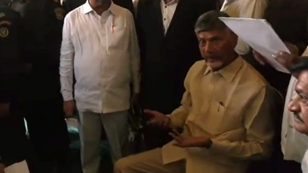 Andhra HC Dismisses Chandrababu Naidu's Quash Petition In Skill Scam - Oneindia News