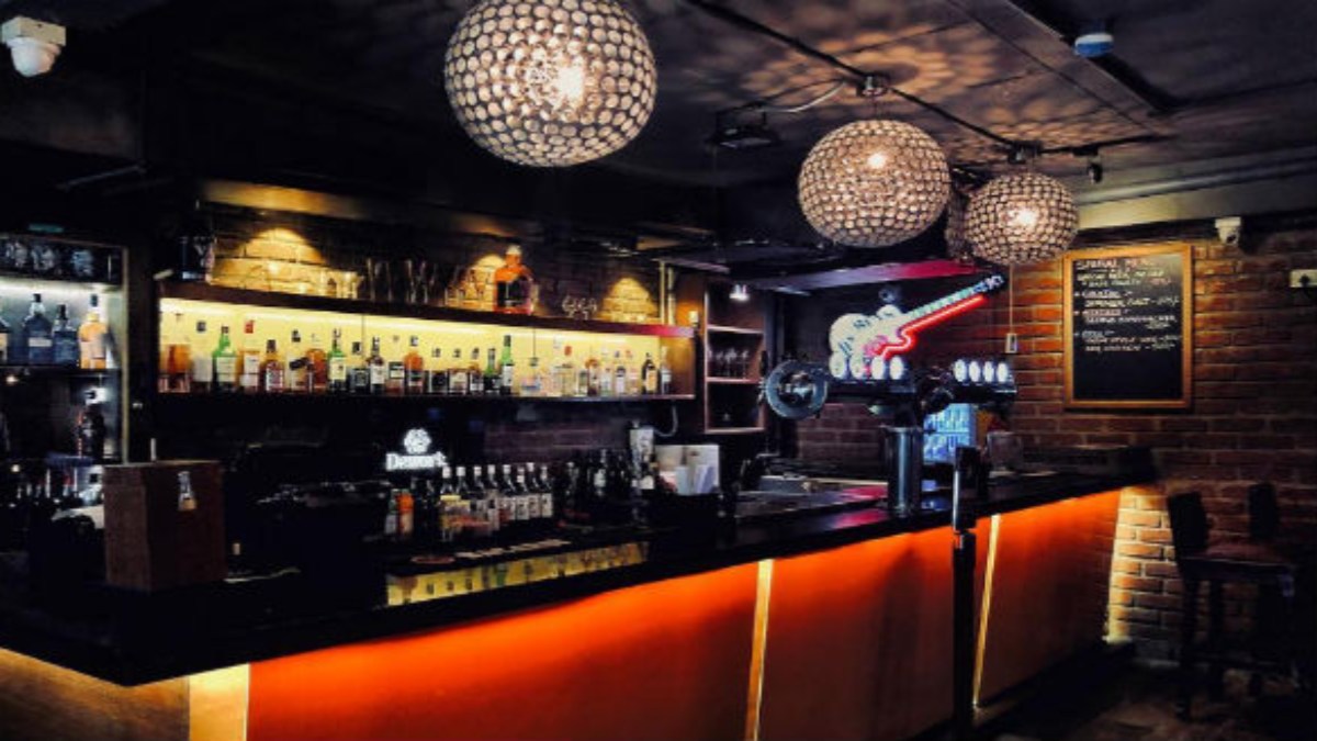 City Police Raid Bars, Pubs In Bengaluru, Register Cases Against 4 For ...