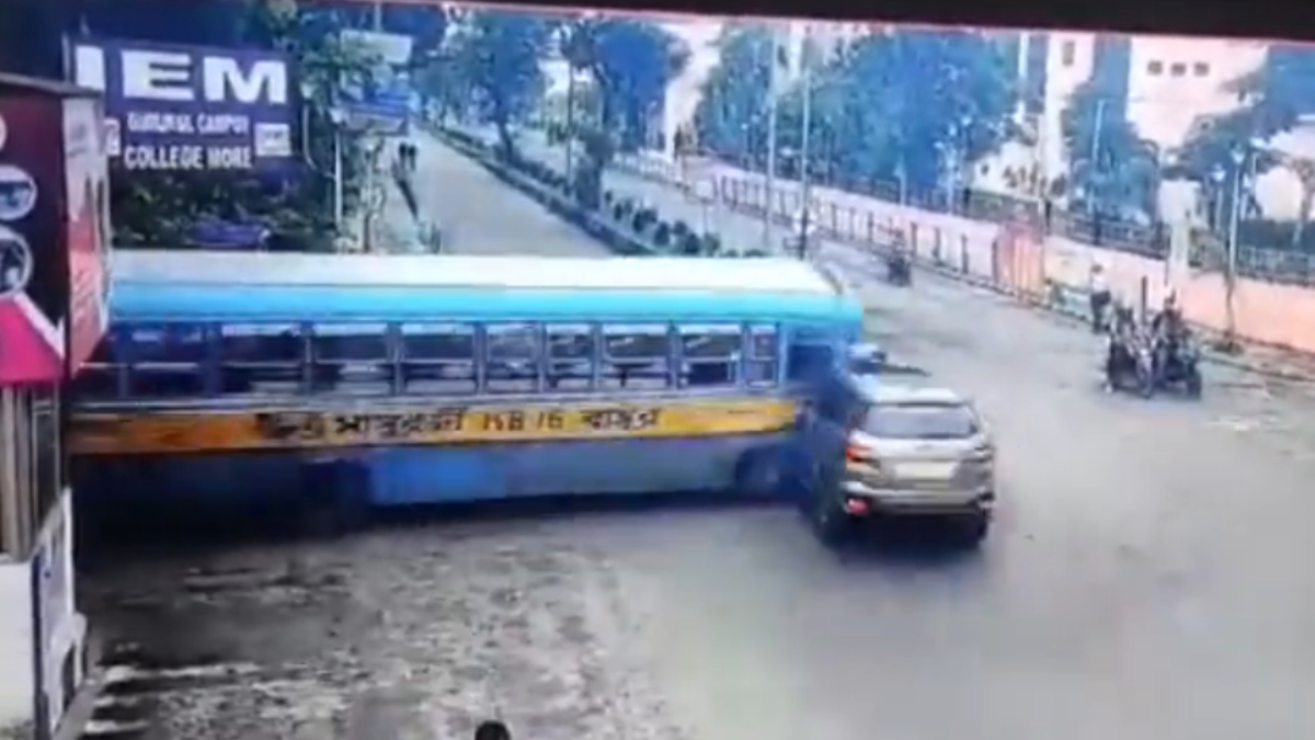 Accident Caught On Cam: Speeding Bus Collides With Car In Kolkata ...
