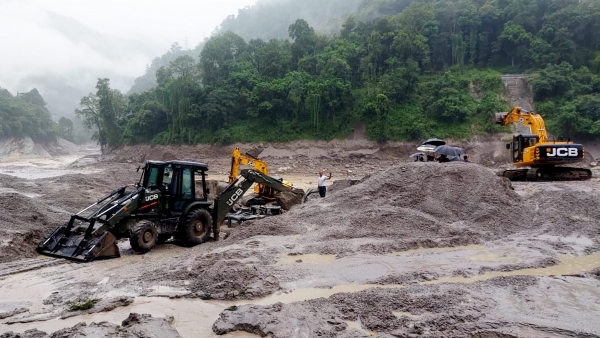Flash Flood In Sikkim: Death Toll Rises To 18, Rescue Operations ...