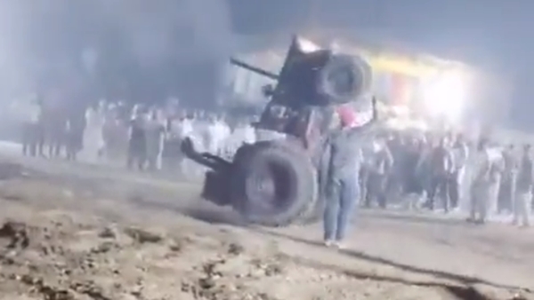 Caught On Cam: Man Dies As Tractor Stunt Goes Wrong In Punjab - Oneindia News