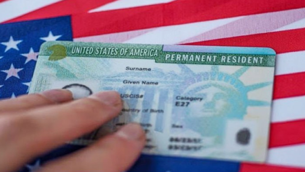 New Green Card Processing System Proposed - Oneindia News