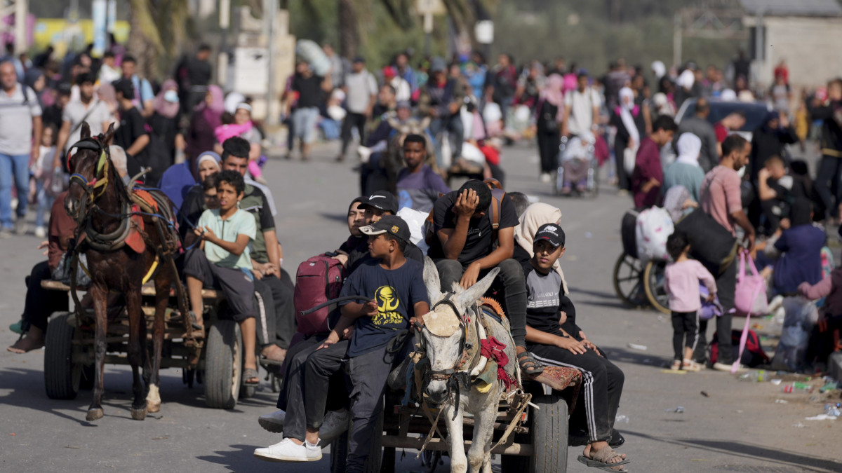 As Fighting Empties North Gaza, Humanitarian Crisis Worsens In South - Oneindia News