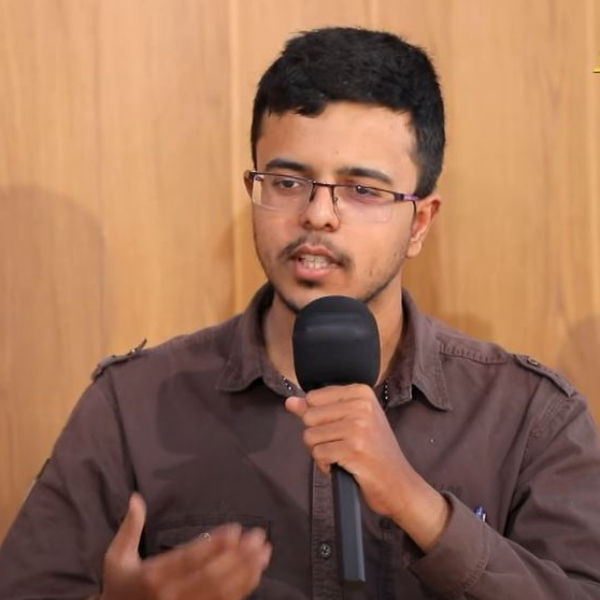 7500 rupees not given as money but confidence to future IAS officers ...