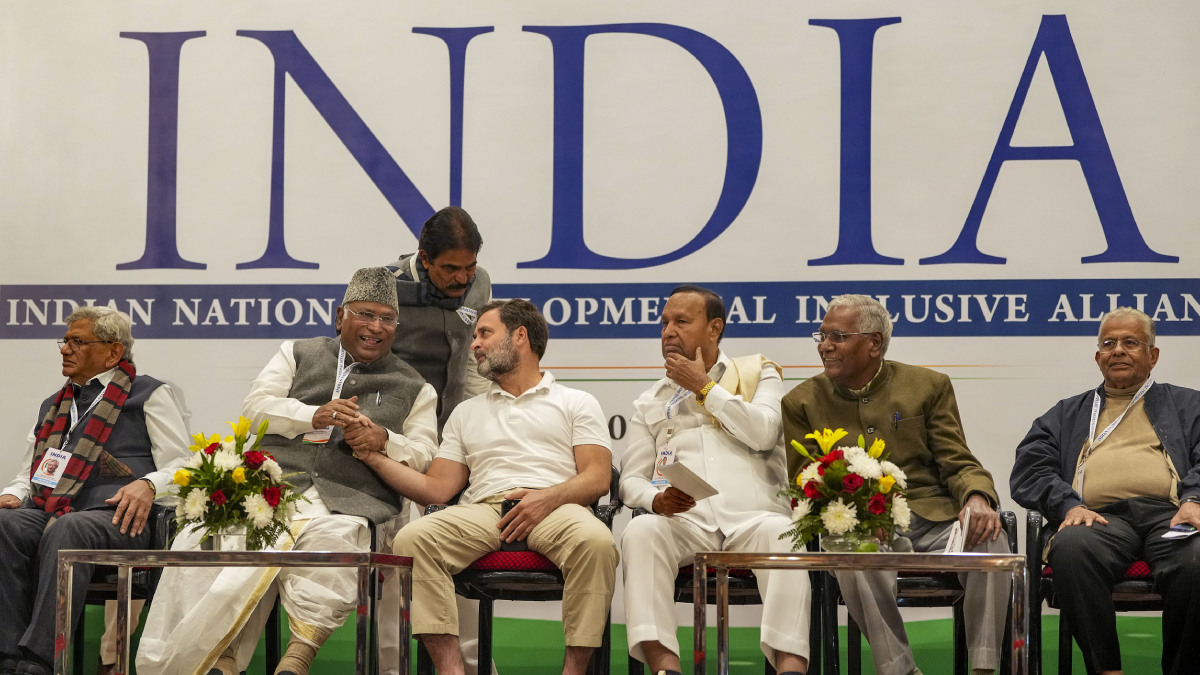 INDIA Bloc Divided Over Kharge As PM Candidate - Oneindia News