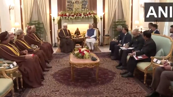 PM Modi Holds Talks With Oman's Sultan Haitham Bin Tarik - Oneindia News