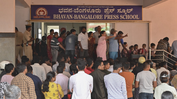 44 Bengaluru Schools Receive Bomb Threat, CCTV Footage Accessed To Identify Suspects - Oneindia News