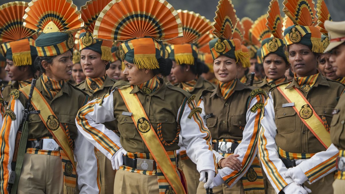 All-Women Contingents To March In Republic Day Parade! - Oneindia News