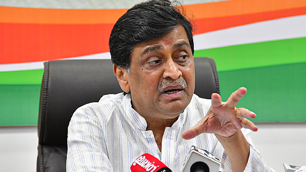 Operation Lotus 3.0? Ex-Maharashtra CM Ashok Chavan Resigns, Likely To ...