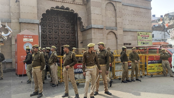 High Court Upholds Puja Inside Gyanvapi Complex, No Relief For Muslim Side - Oneindia News