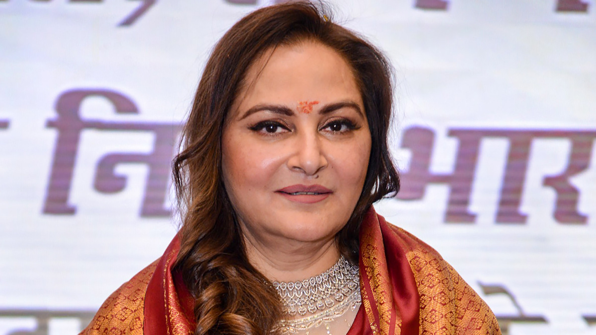 Rampur Court Issues Non-Bailable Warrant Against Jaya Prada - Oneindia News