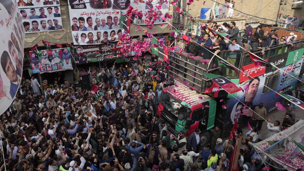 Pakistan Prepares For Election Day As Campaigning Takes Mandatory Pause ...