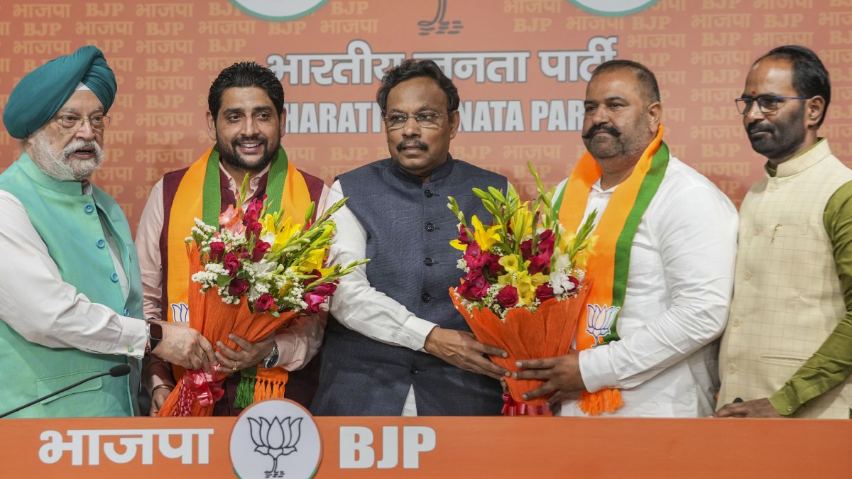 AAP Faces Setback As MP And MLA From Punjab Join BJP Ahead Of Elections - Oneindia News