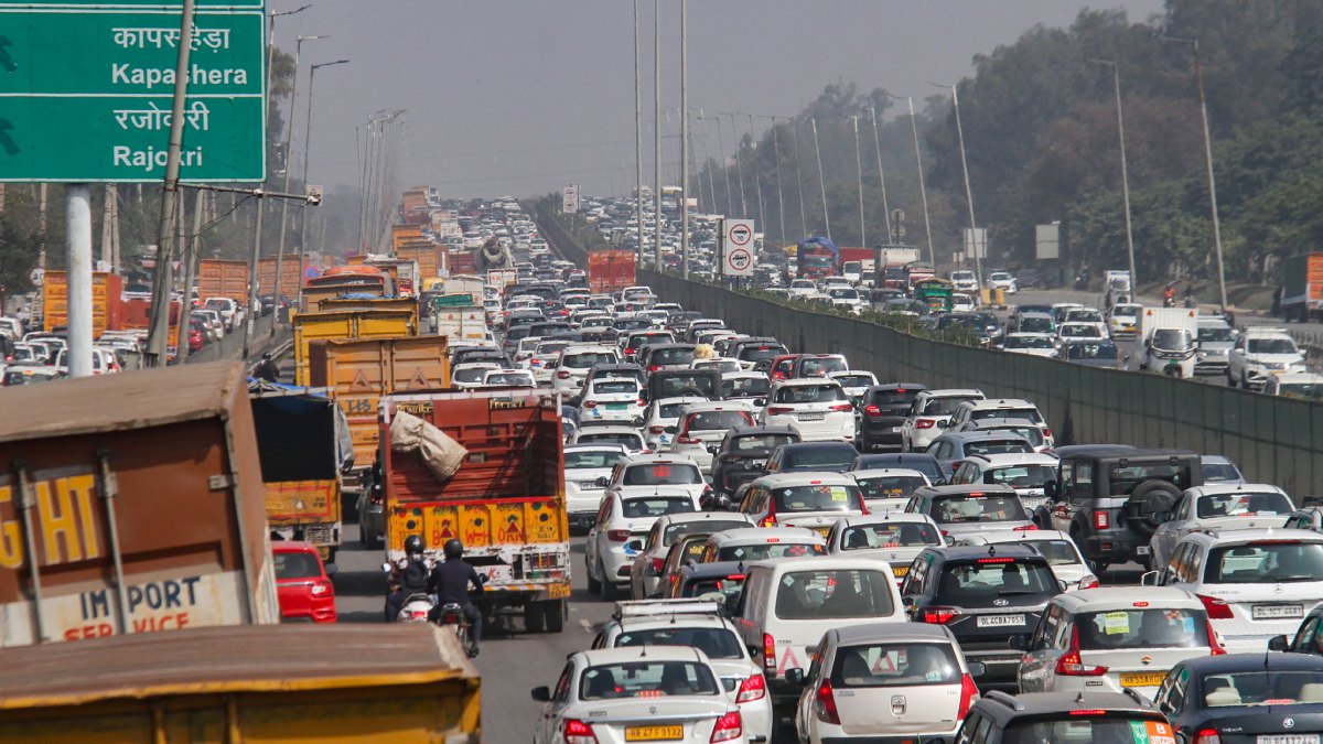 Prepare For Traffic Jams: Delhi Police To Commuters Over Farmers ...