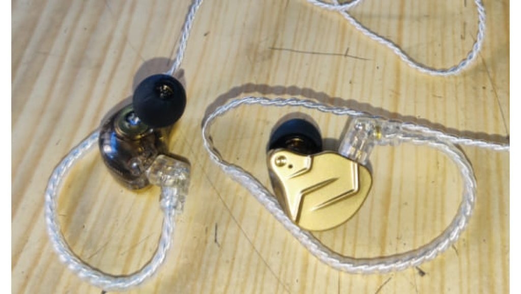 10 Best Wired Earphones in India 2024 - Oneindia News