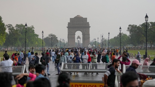 Delhi-NCR Welcomes Sudden Weather Change: Rain Brings Relief From Heat, Watch Video Here ...