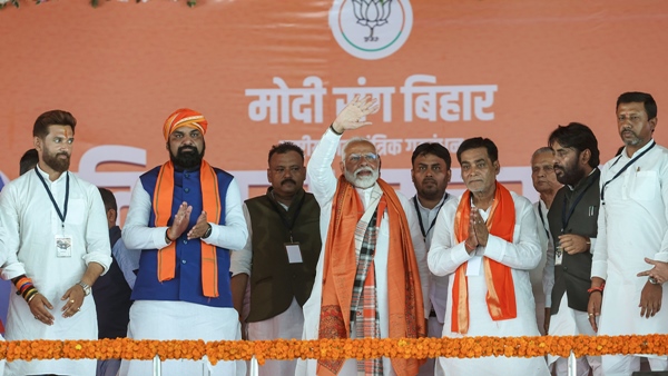 Final Phase of Bihar Elections: NDA Faces New Challenges - Oneindia News