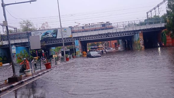Delhi Police Traffic Alert: Heavy Rain Causes Severe Waterlogging, Traffic Disruptions - AVOID ...