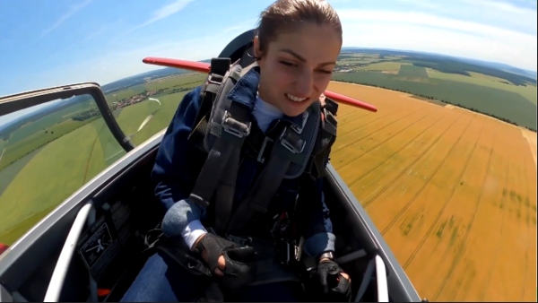 Caught On Camera: Dutch Pilot's Dramatic In-Flight Canopy Shatters ...