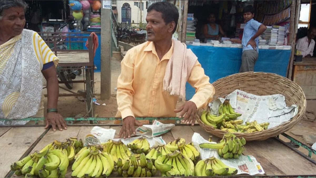 Mumbai's Illegal Hawkers: Women Fear For Safety, Dadar Shelter ...
