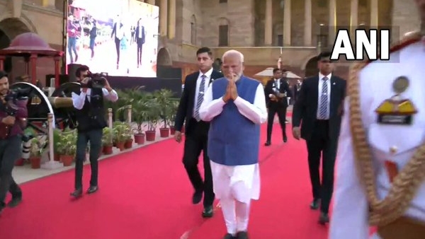 PM Modi Swearing-In Ceremony LIVE: PM Modi, 71 Ministers Take Oath At Rashtrapati Bhavan ...