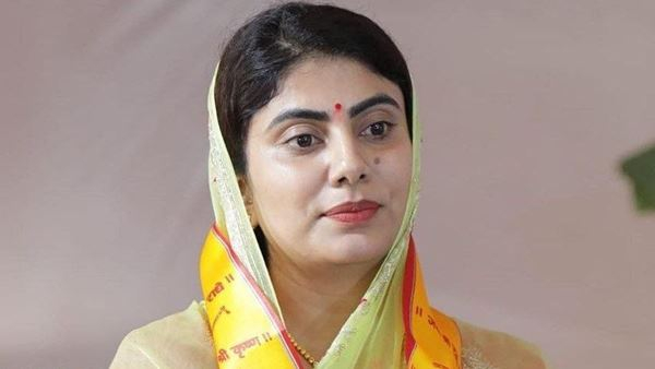 Ravindra Jadeja's Wife Rivaba's This Post For Team India Goes Viral ...