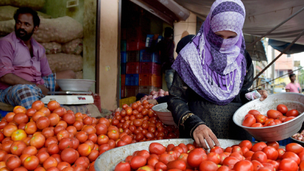 Chennai Tomato Prices Skyrocket: What's Causing The Surge? - Oneindia News