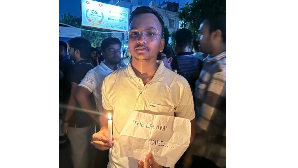 Candle March For Loss Of Lives: Students Protest Against Authorities ...