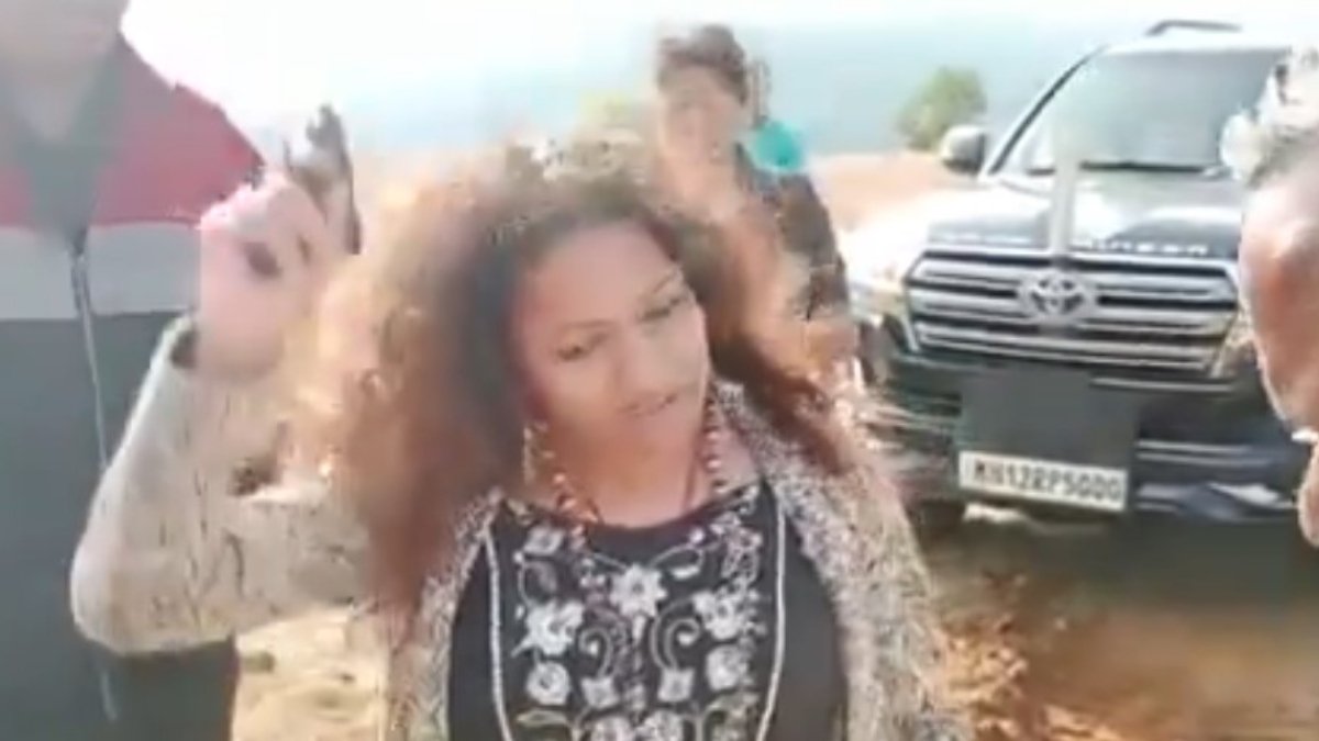 IAS Officer Puja Khedkar's Mother Booked After Video Of Her Brandishing ...