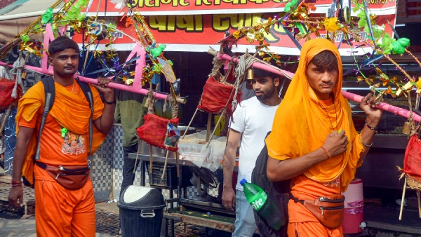 SC Pauses Kanwar Yatra Order, Says Displaying Identity At Eateries Not ...
