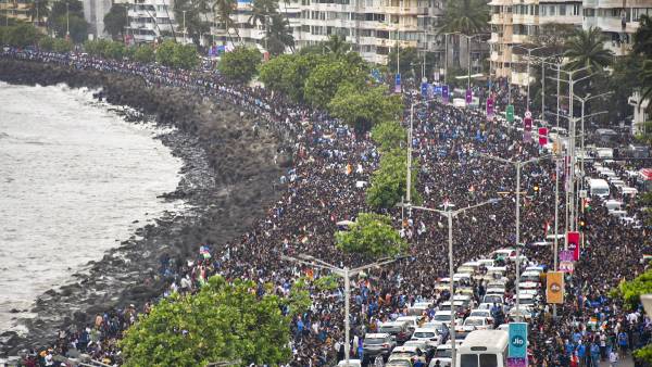 WATCH Video: Team India's Open-Top Bus Victory Parade Reaches Wankhede ...