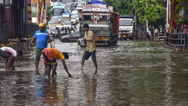 Mumbai Rains: Important Flood Safety Tips You Need To Know - Oneindia News