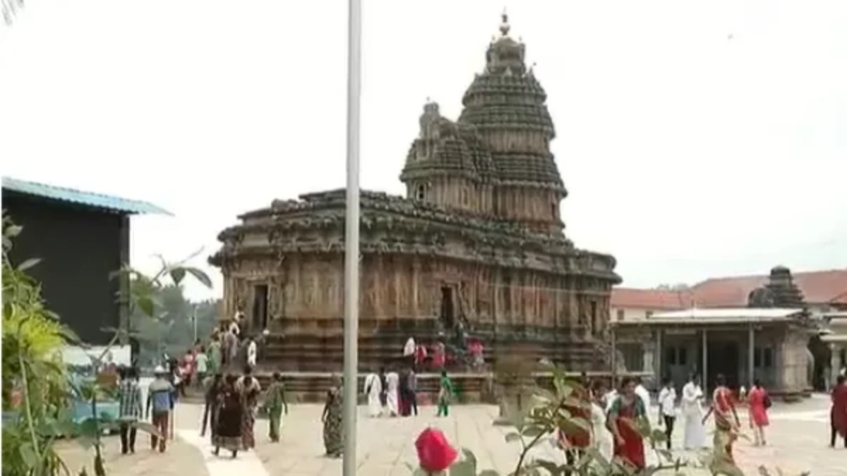 Dress Code Made Mandatory For Devotees At Sharada Temple In Sringeri ...