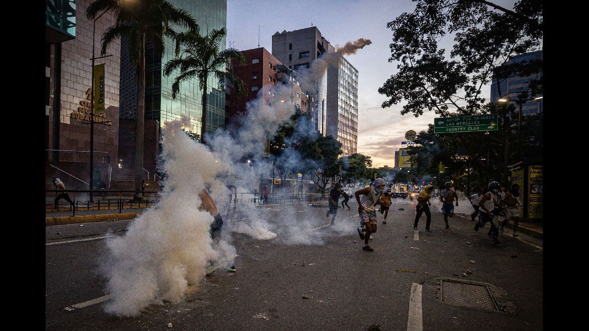 Venezuela Sees Hugo Chávez Statues Toppled in Post-Election Unrest ...