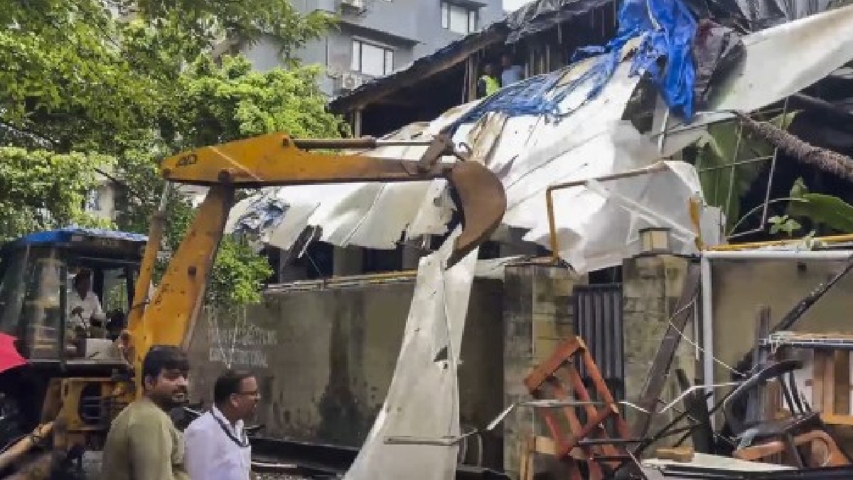 Chincholi Bunder Road Expansion Underway: 30 Structures Demolished, 35 ...