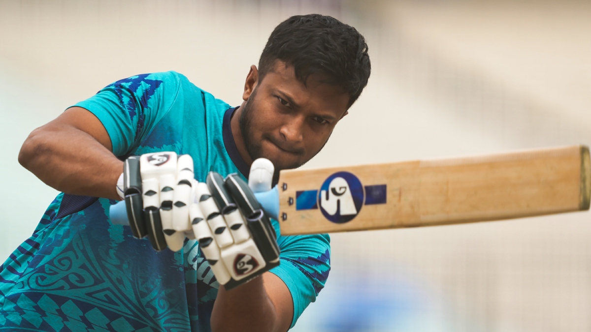 Bangladesh Cricketer Shakib Al Hasan Named In Murder Case - Oneindia News