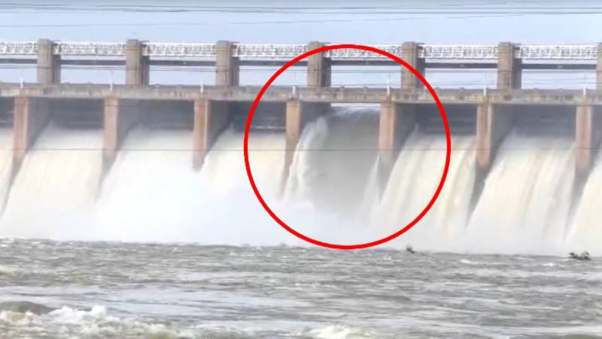 Tungabhadra Dam Gate Break Causes Uncontrolled Water Release ...