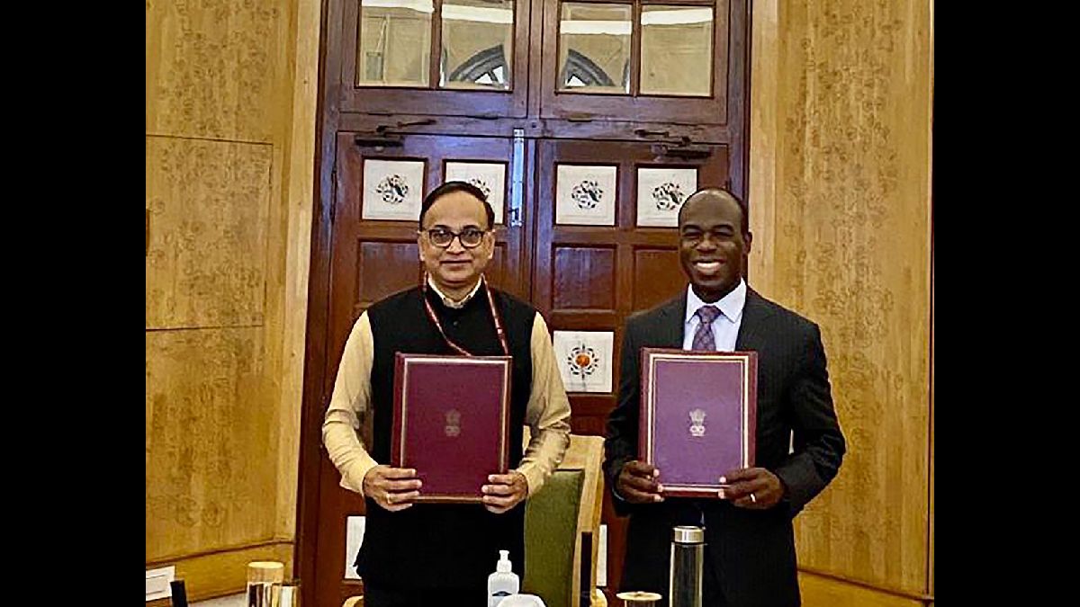 Mamata Banerjee Reviews Healthcare Infrastructure Upgradation in West ...