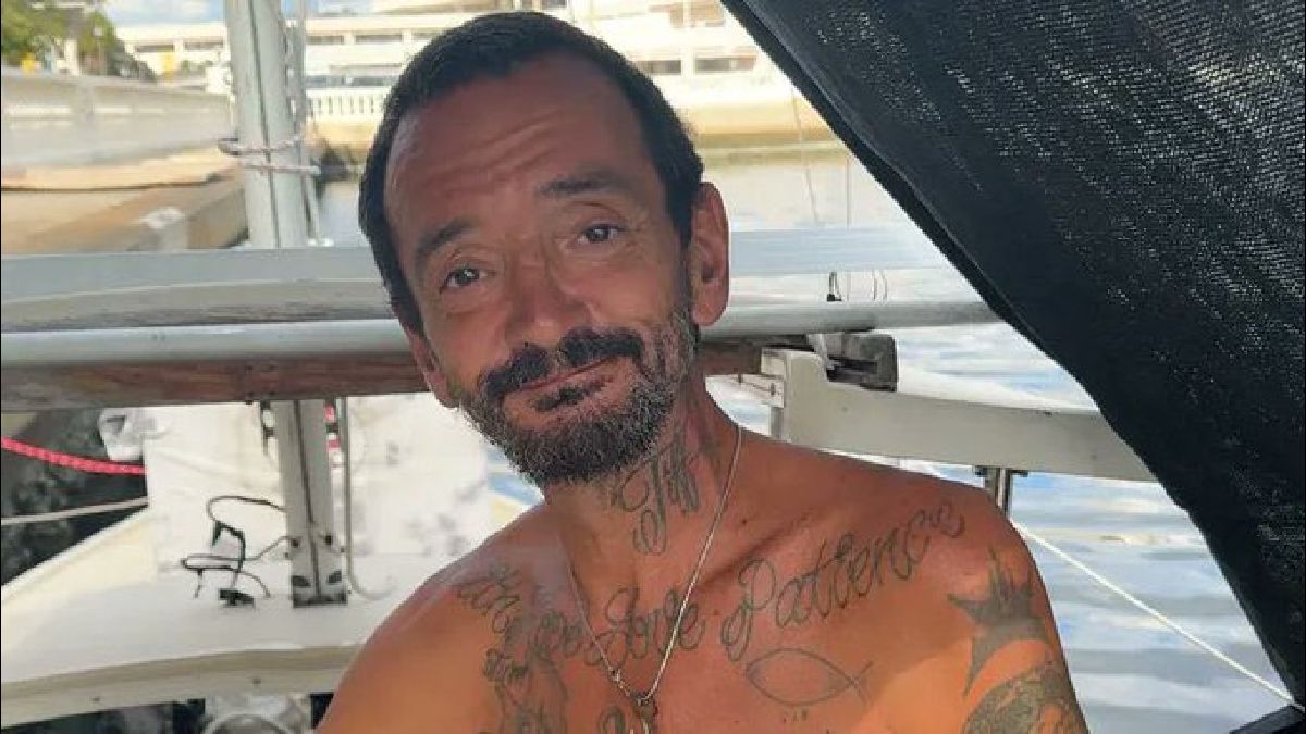 Meet 'Lieutenant Dan': The TikTok Star Defying Hurricane Milton On His ...