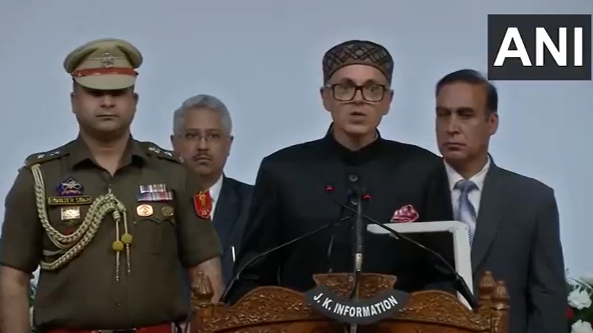 Omar Abdullah Takes Oath As First CM Of J&K Union Territory - Oneindia News