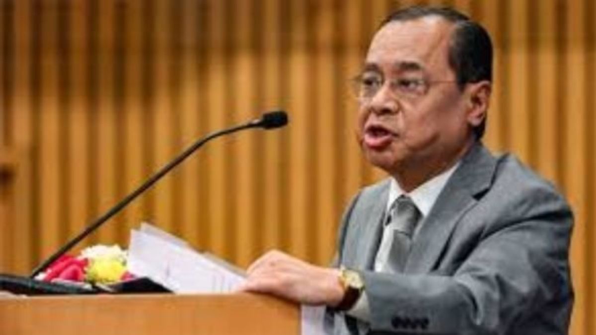 Supreme Court Witnesses Tense Moments Over Plea Targeting Ex-CJI ...