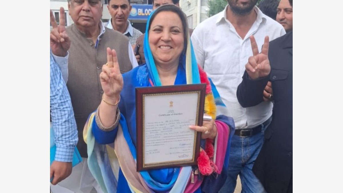 Omar Abdullah's J&K Cabinet To Feature Sole Woman Minister - Sakina ...