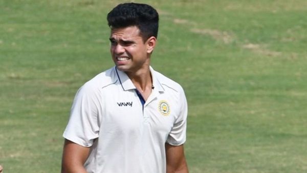 Arjun Tendulkar Achieves First Five-Wicket Haul In Cricket - Oneindia News
