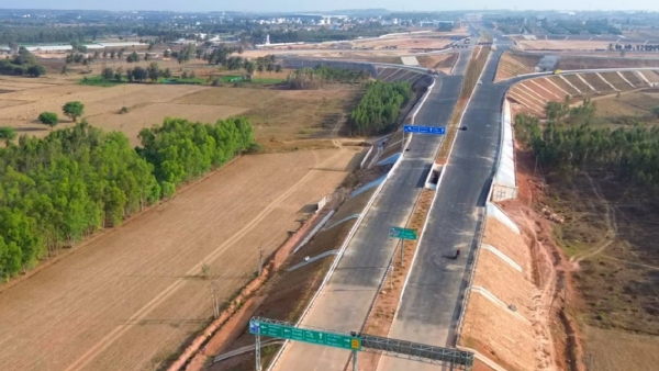 Bengaluru-Chennai Expressway: 65% Of Work On 105.7 km Project Completed ...