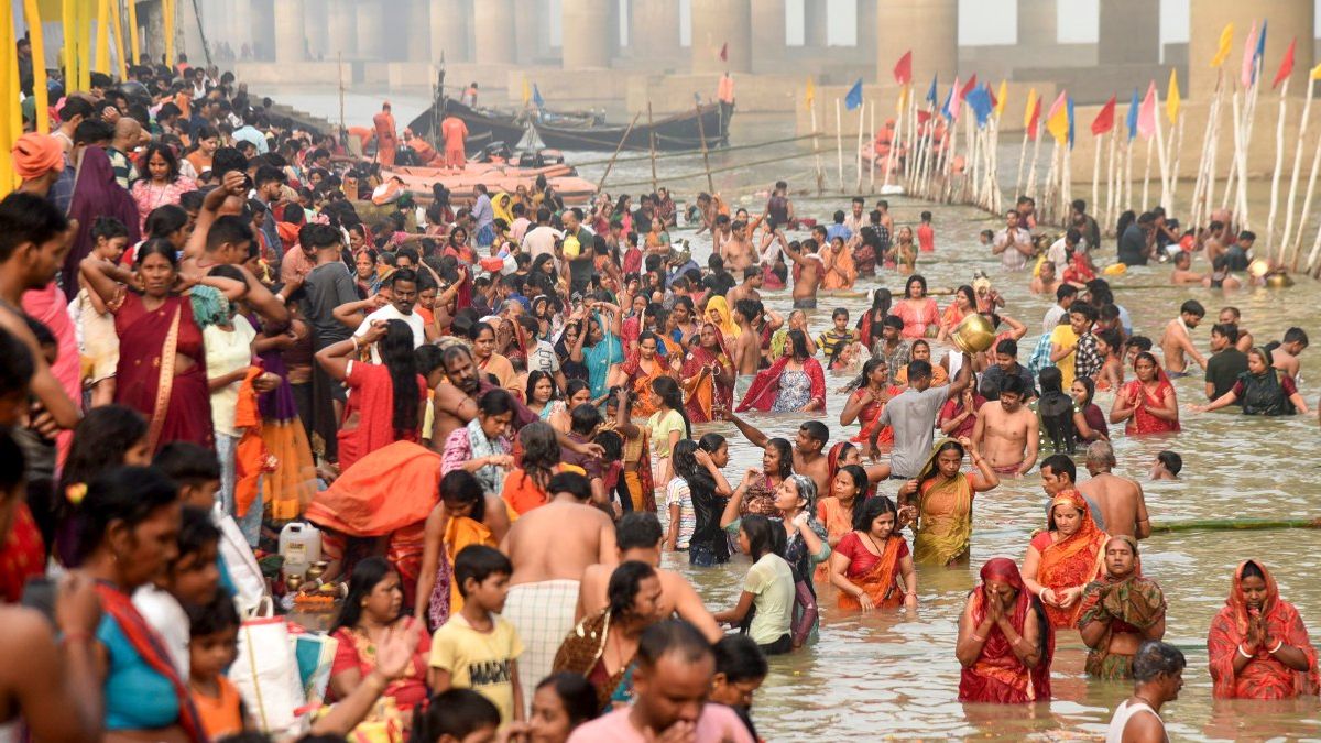 Chhath Puja 2024: When to Celebrate Kaddu Bhat, Kharna, Sandhya Arghya ...