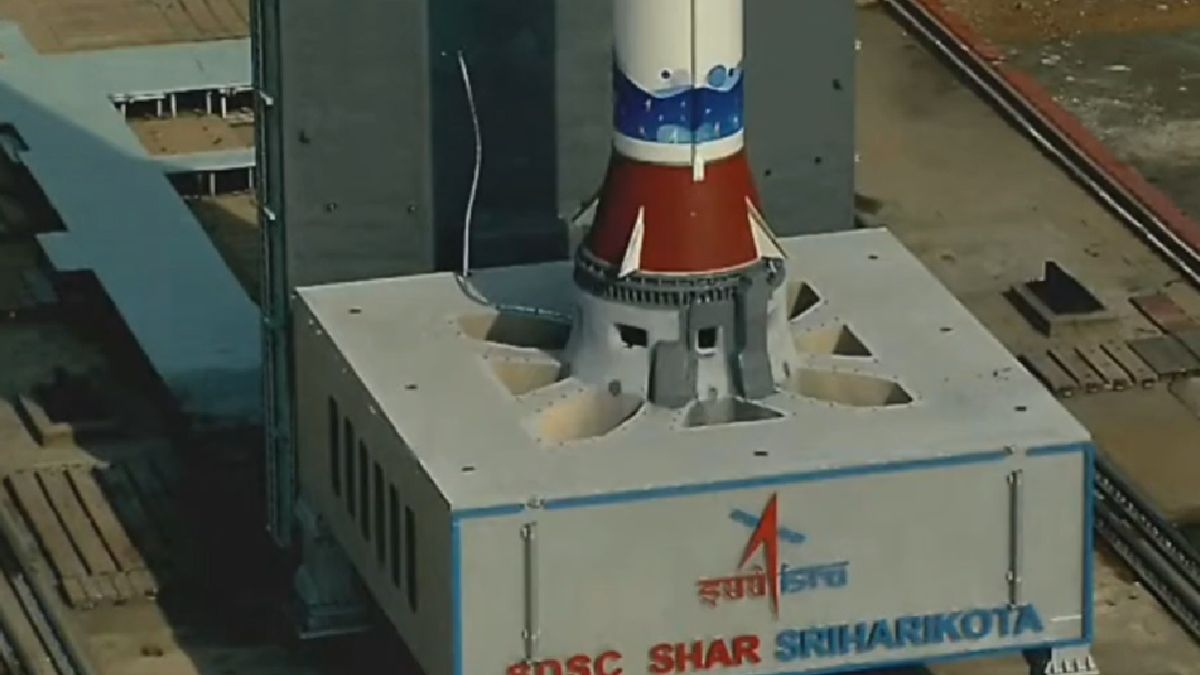 24 Payloads: ISRO Expands Its POEM Capacity Threefolds - Oneindia News