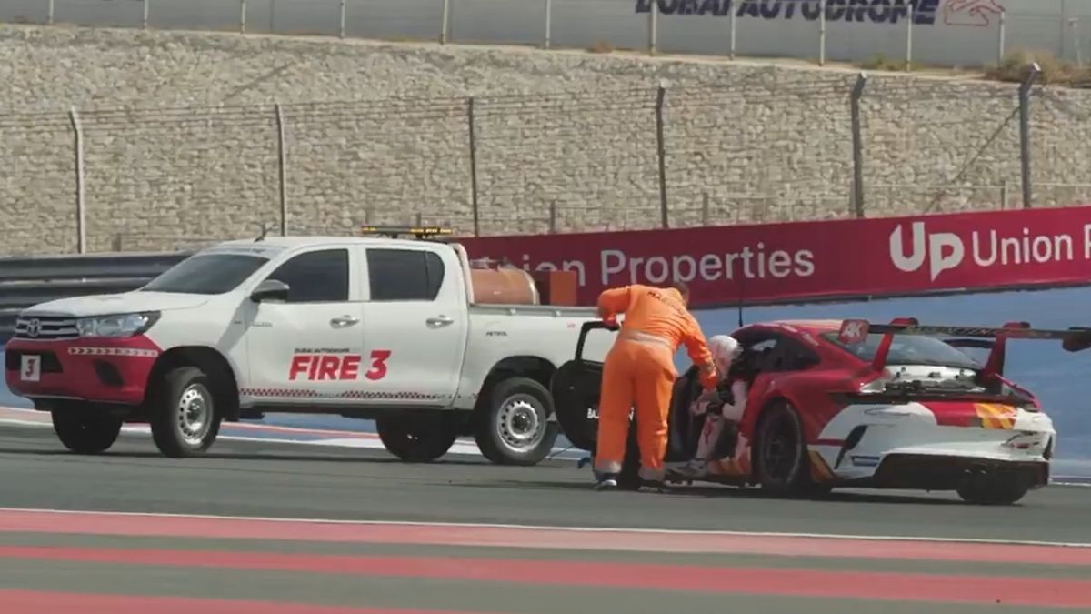 Ajith's Car Crashes During High-Speed Racing Practice, Thala Walks Away ...