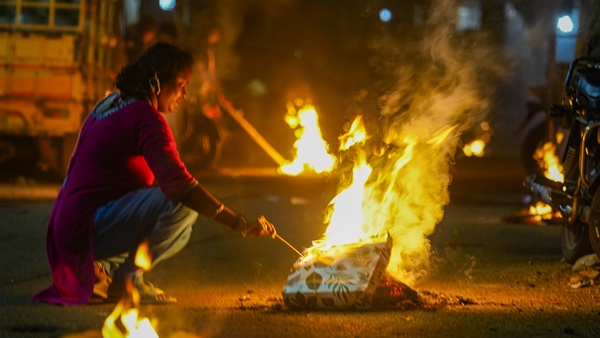 Pongal 2025: Bhogi Smog Disrupts Chennai Flights As Air Quality Takes A ...